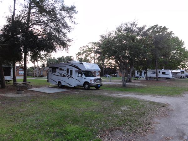 Crystal Isles RV Resort, Campground, Crystal River, Florida | Womo ...
